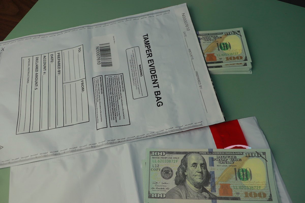 Secure Tamper Proof Deposit Bags For Banks And Cash Services ...